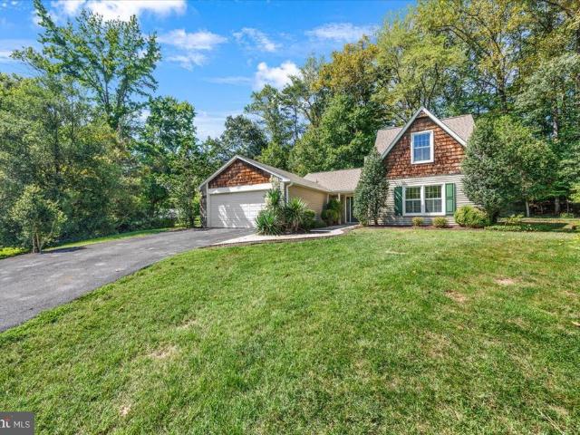 954 Shadewater Way