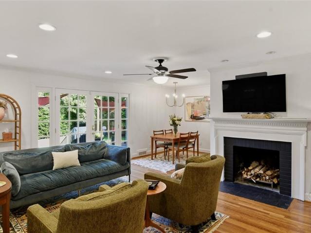 954 Vernon Avenue