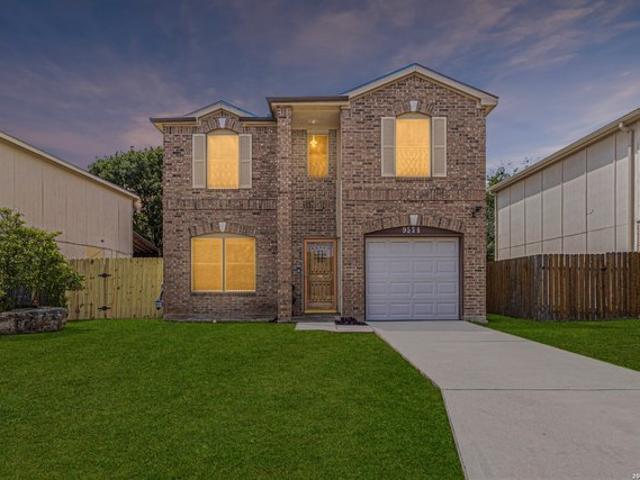 9554 Celine Dr, San Antonio, TX 78250