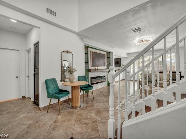 9555 Magnificent Avenue