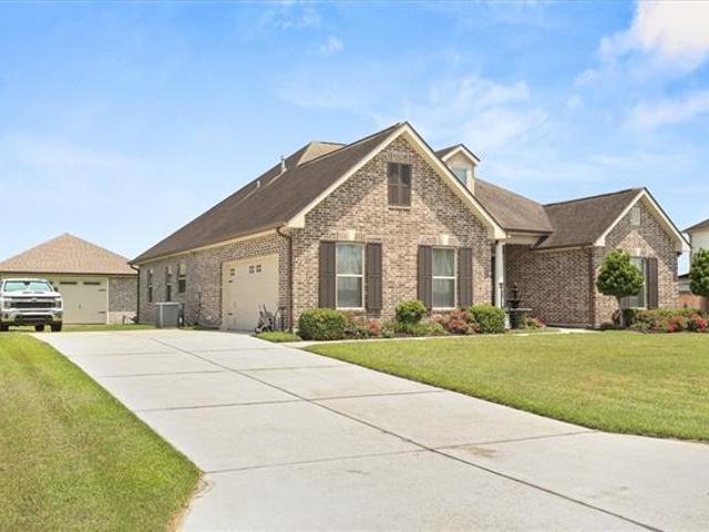 9555 Sugar Maple Ln, Waggaman, LA 70094 | MLS #2554