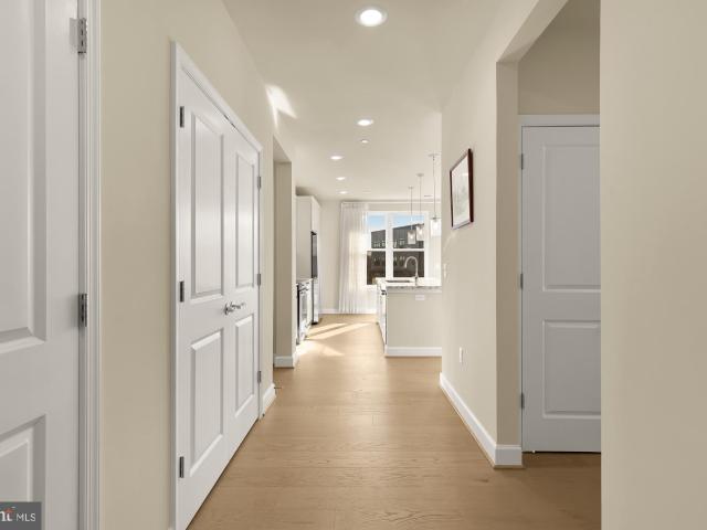 9555 Saintsbury Dr, Unit 503, Fairfax, VA 22031 | MLS #VAFX2280