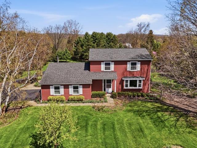 9556 Horseshoe Bnd, Dexter, MI 48130