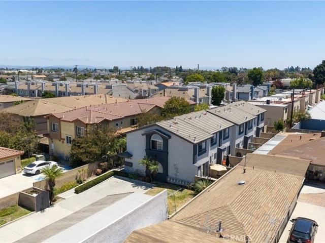 9556 9 Walker St, Cypress, CA 90630