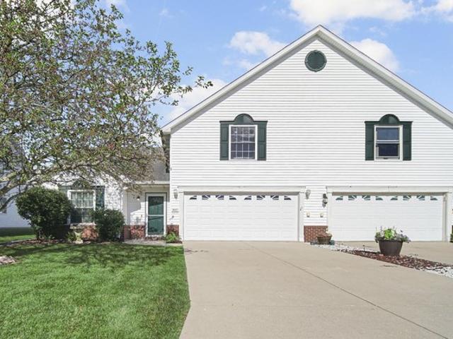 9557 Monroe St, Crown Point, IN 46307