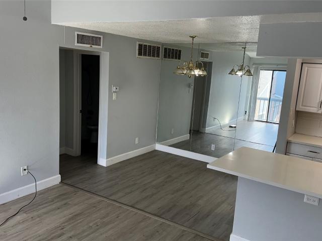 9550 Deering Dr, Unit 208, Houston, TX 77036 | MLS #10937