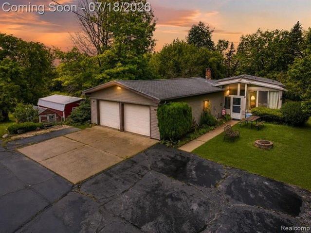 9550 Kies Rd, Bridgewater, MI 48158
