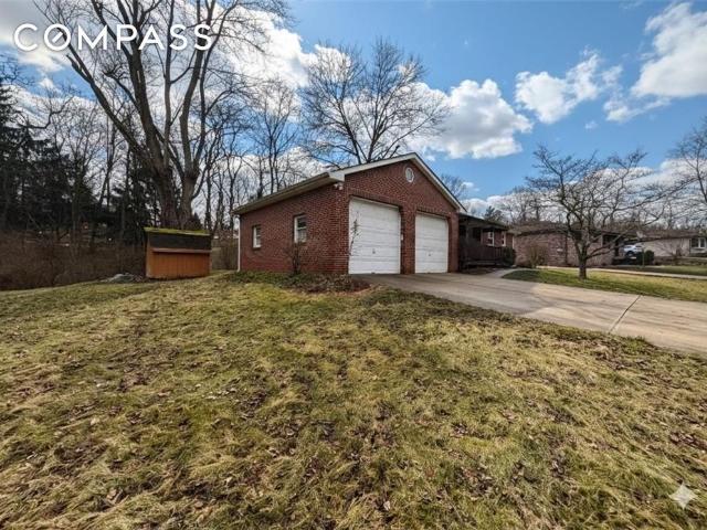 9550 Laurel Ave, Irwin, PA