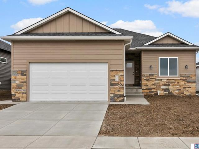 9552 S 87th St, Lincoln, NE 68526