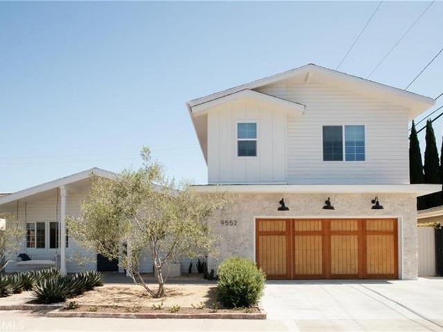 9552 Sailfish Dr, Huntington Beach, CA 92646