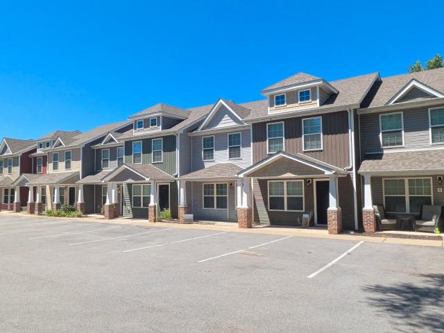955 Big Sky Dr # R