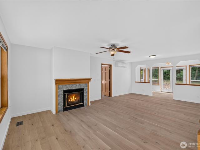 955 Doyle Lane