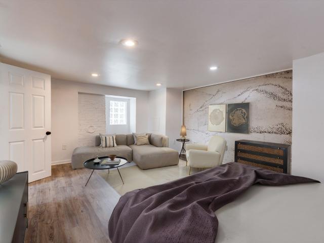 955 E Warrington Fully Renovated Units in Pittsburgh's Coolest Neighborhood!
