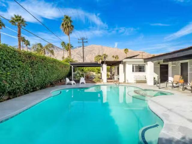 955 E Sunny Dunes Rd, Palm Springs, CA 92264 MLS 219124131