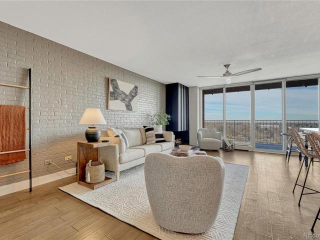955 Eudora Street # 1508