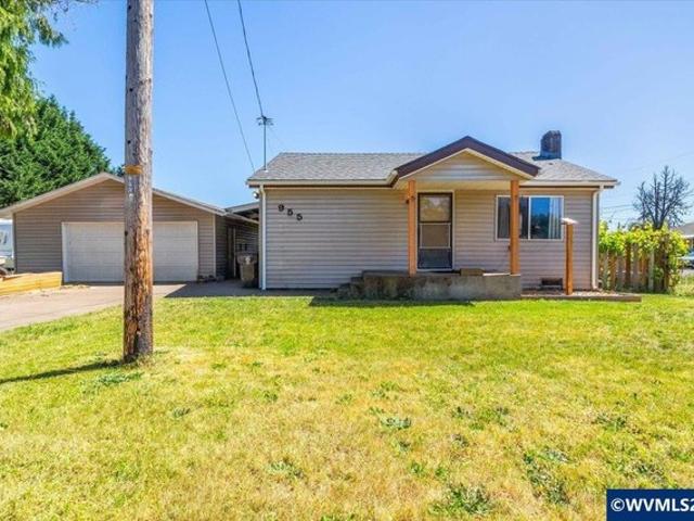 955 F St, Lebanon, OR 97355