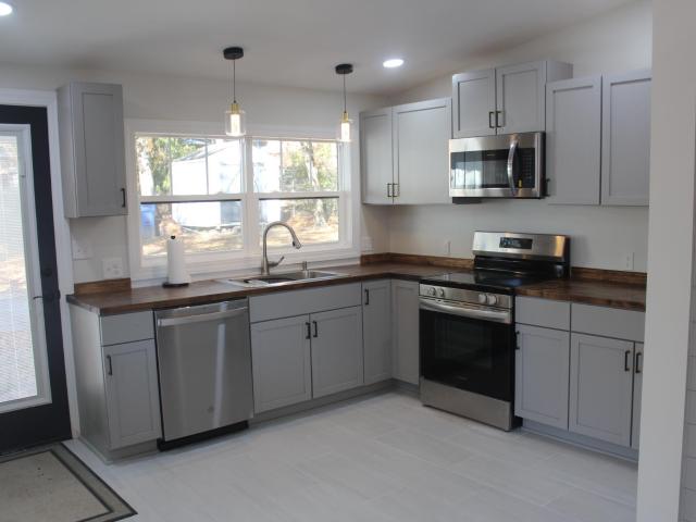 955 Laurie Lane