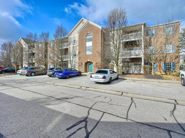 955 Mistflower Ln, Florence, KY 41042