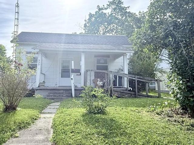 955 S Shank St, Portland, IN 47371