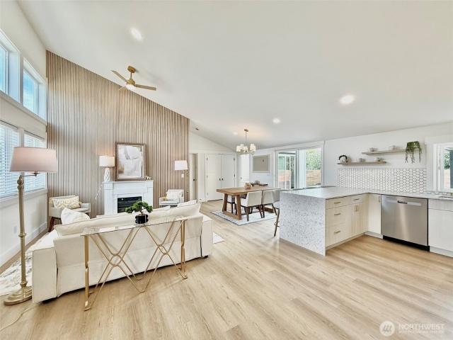 955 Tonquin Avenue SW