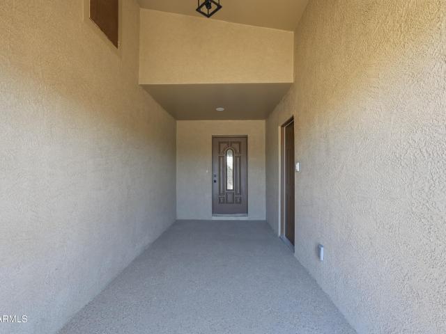 9564 w santa cruz boulevard