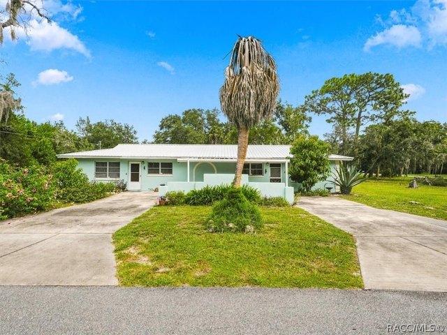 9565 W Pimpernel Ln, Crystal River, FL 34429