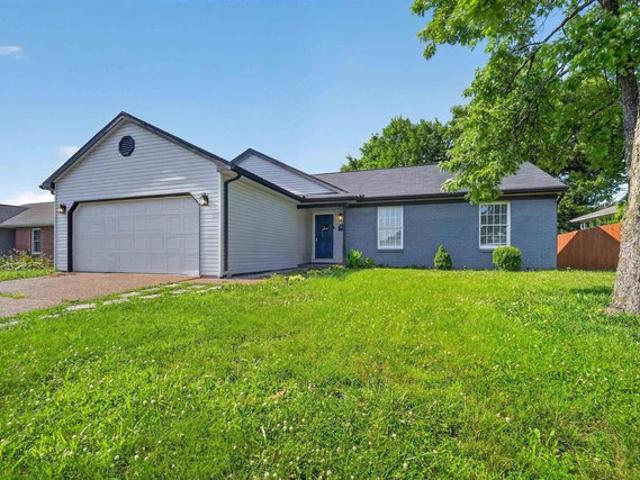 9566 Rabbit Run Dr, Newburgh, IN 47630