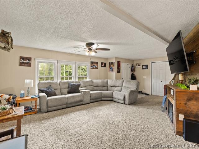 9566 W Hillside Drive