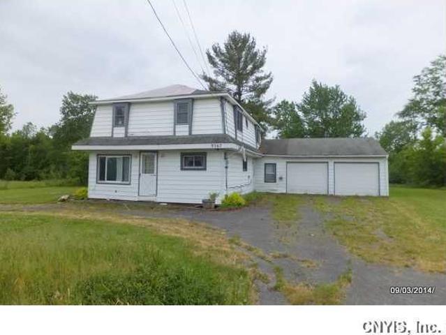 9567 Black Creek Rd, Clay, NY 13029