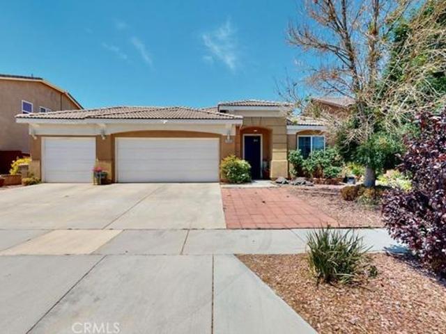 9568 Tanzanite Ave, Hesperia, CA 92344