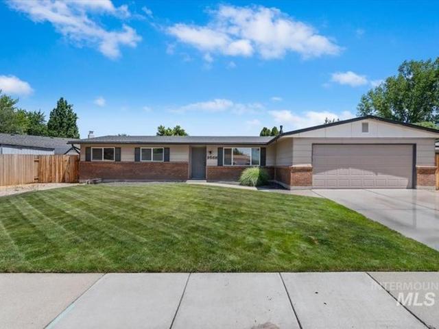 9568 W Atmore Dr, Boise, ID 83704