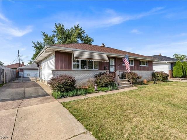 9560 Reichert Rd, Parma, OH 44130