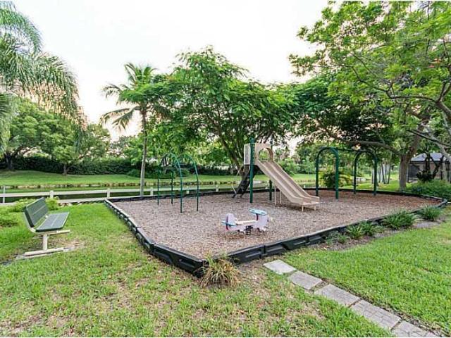 9561 NW 18th Ct, Plantation, FL 33322 | MLS #B26008 | Compass