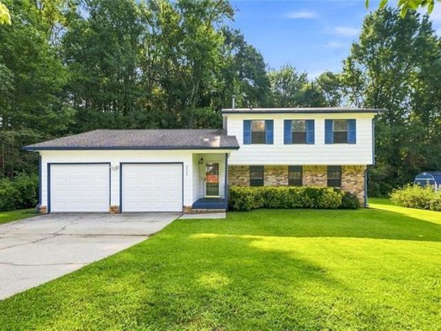 9562 Briar Creek Ct, Jonesboro, GA 30238
