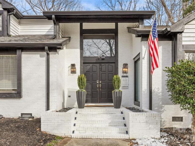 9562 Hunting Court
