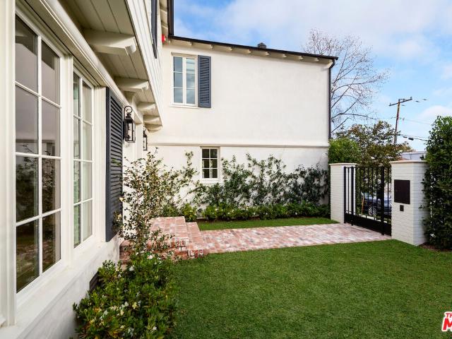 9563 Charleville Blvd, Beverly Hills, CA 90212 | MLS #25629 | Compass