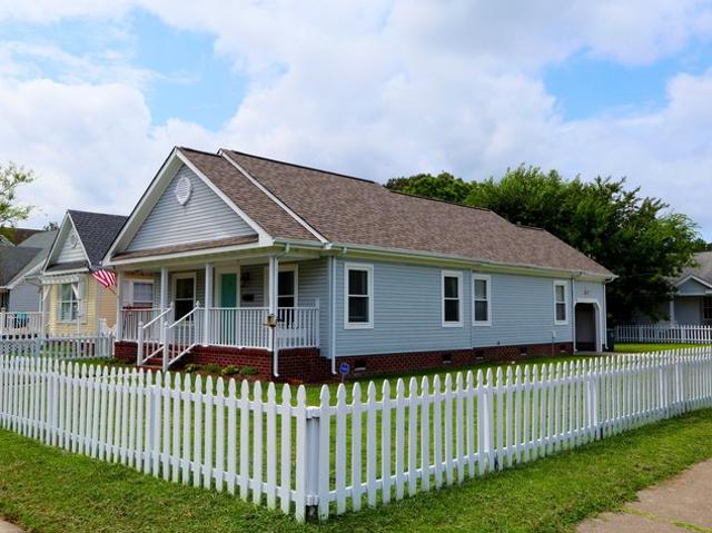 9563 1st View St, Norfolk, VA 23503