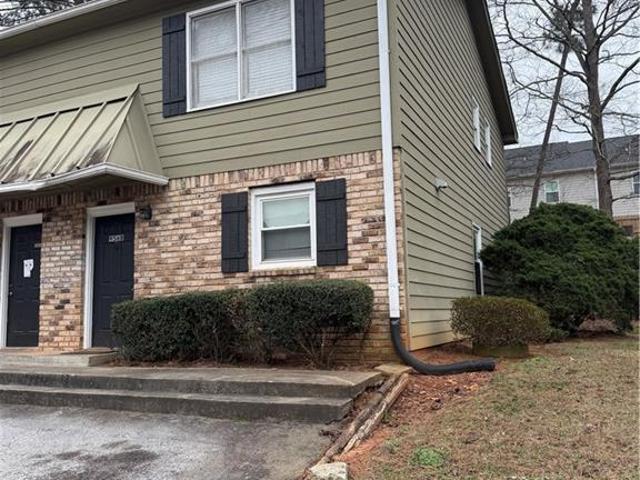 956 6 Oaks Cir, Unit B, Norcross, GA 30093 | MLS #7709 | Compass