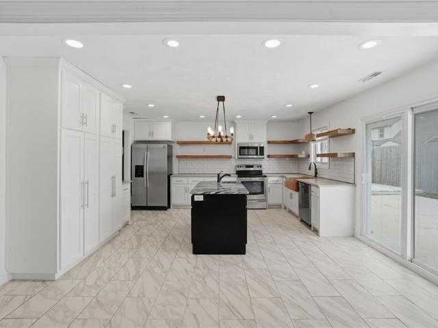 956 Calypso LN