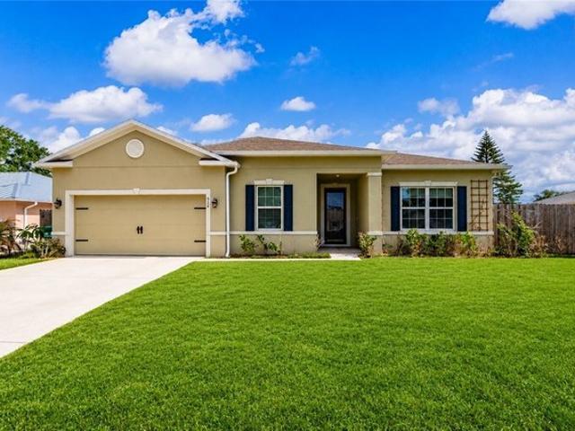 956 Claire Ave, Sebastian, FL 32958