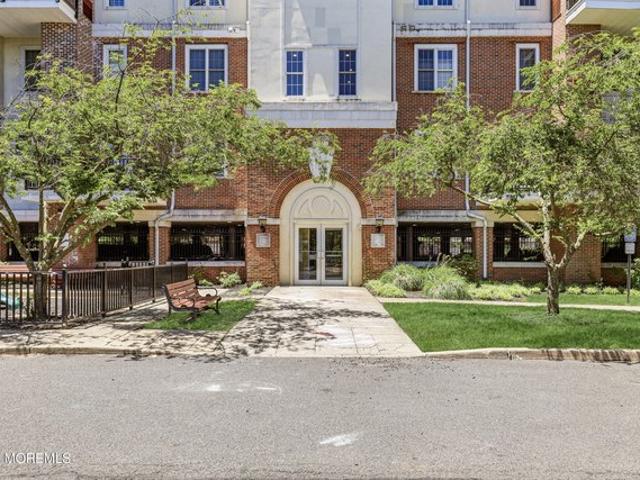 956 Madison Ave, Lakewood, NJ 08701