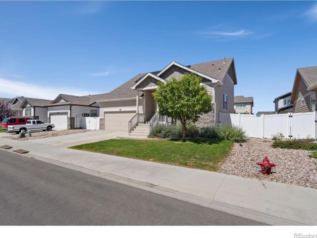 956 Maplebrook Drive