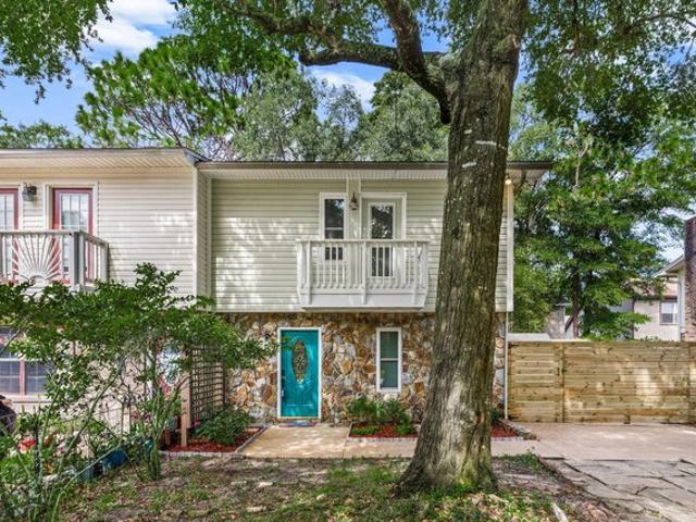 956 McFarlan Ave, Fort Walton Beach, FL 32547