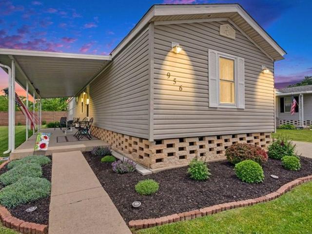 956 Scarlett Ln, Columbus, OH 43207
