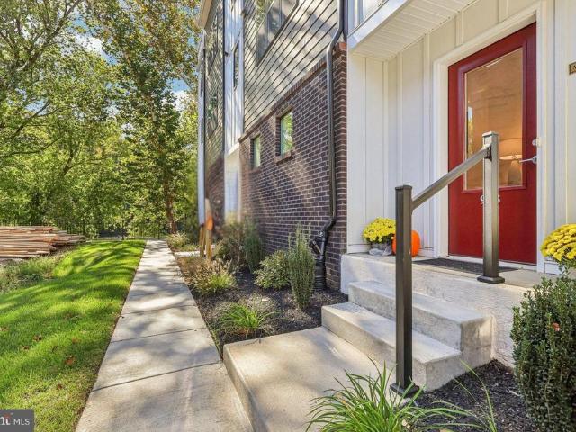 956 Riverplace Drive # 2