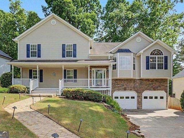 956 Taylors Farm Ct, Canton, GA 30115