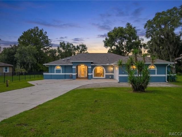 9570 E Tsala Apopka Dr, Floral City, FL 34436