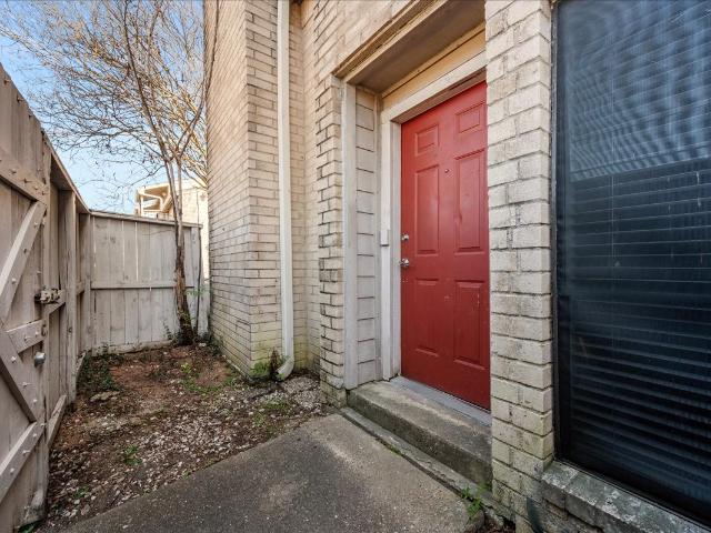 9572 Windswept Lane 9572