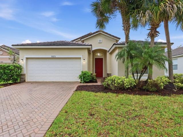 9573 SW Flowermound Cir, Port Saint Lucie, FL 34987