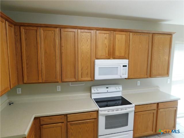 957 / 959 Misty Acres Drive